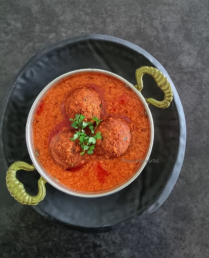 RAW BANANA KOFTA - Su Paints On Plates
